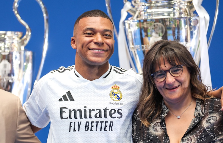 La mère de Mbappé s’est trouvée une maison à Madrid